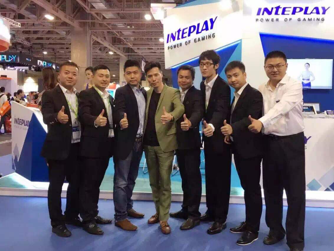 Going online | Macau Business