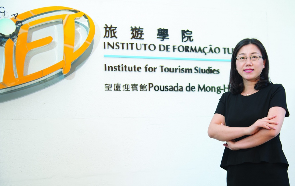 Dr. Ren Lianping | Macau Business