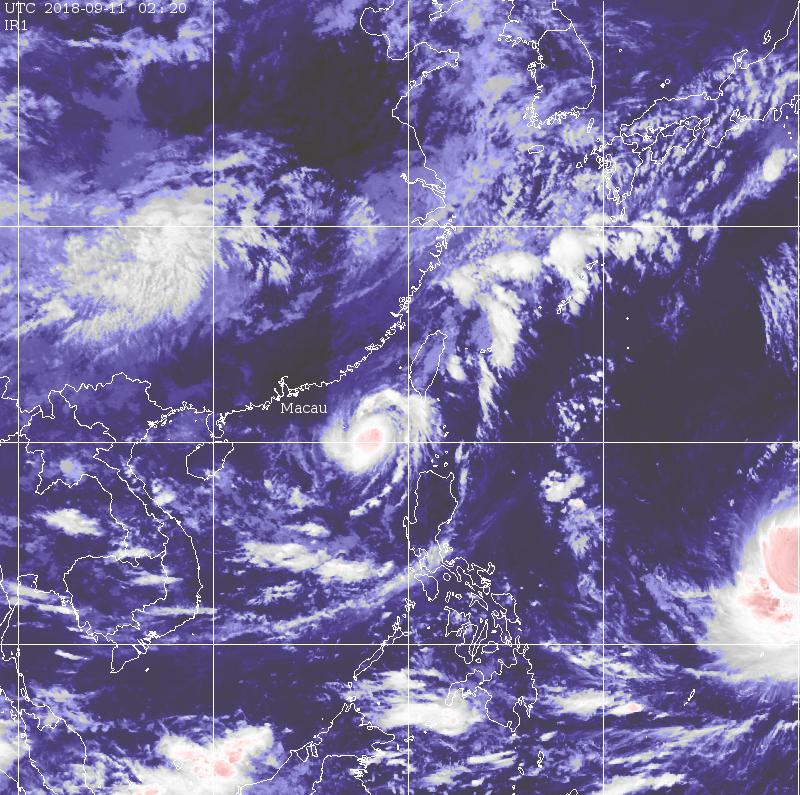 Macau | Typhoon Signal No.1 hoisted at 11:00 am | Macau Business