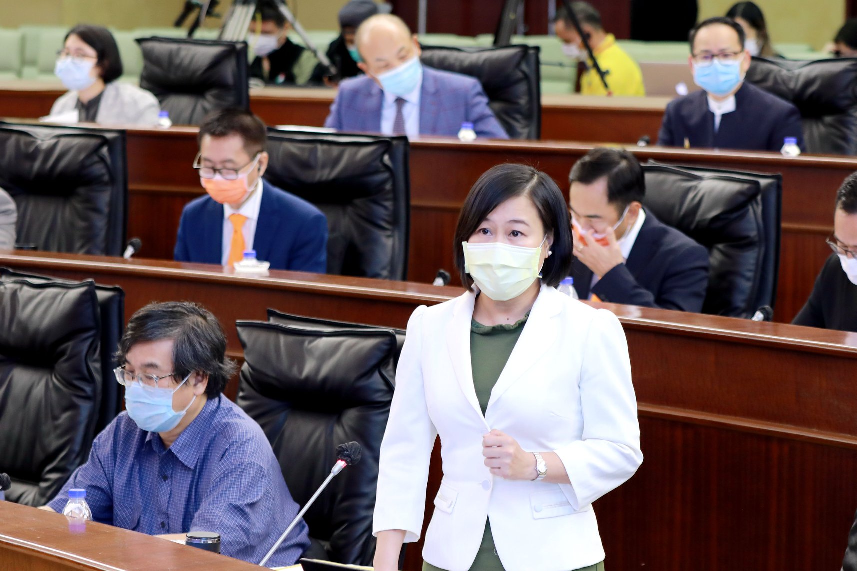 Legislator Agnes Lam asks Gov't for more flexibility in allowing non ...
